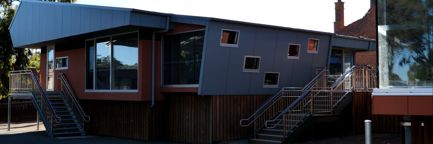 Quarry Hill Primary School